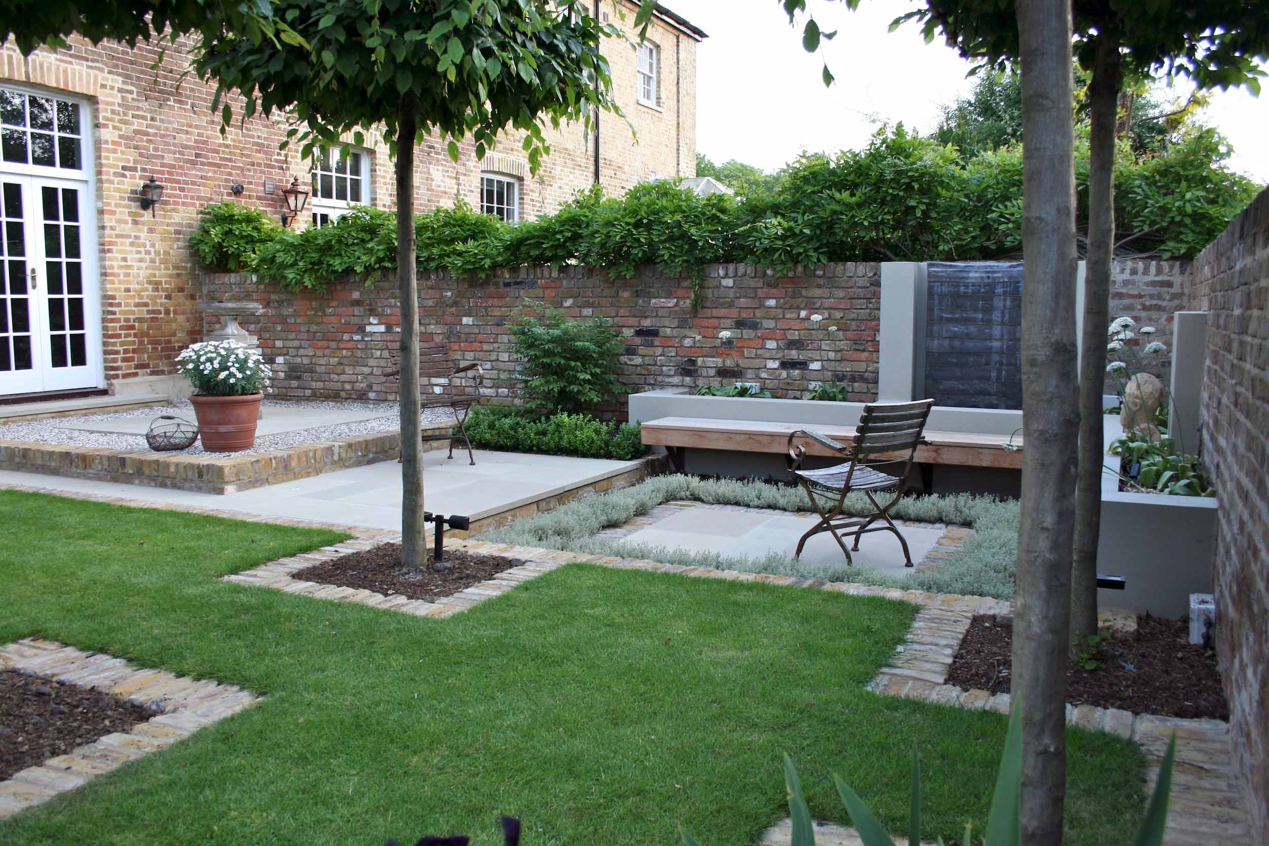 Multi Level Linear Garden Hertfordshire designed by Kate Gould